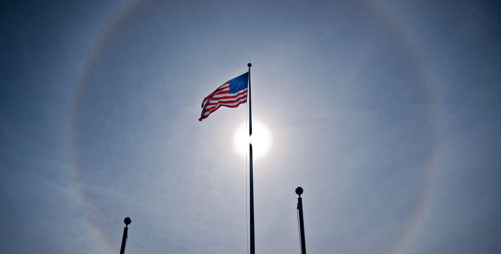 8 Best Solar Flagpole Light Reviews of 2023 - Spheral Solar